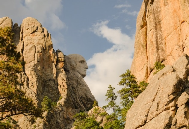 52 Most Famous Landmarks In The World To Visit In 2023