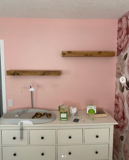 31 Cute Nursery Shelves Ideas You Will Love For Your Little One